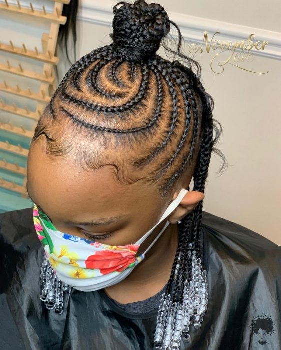 Choose Hair Braiding Models for an Uncluttered Image